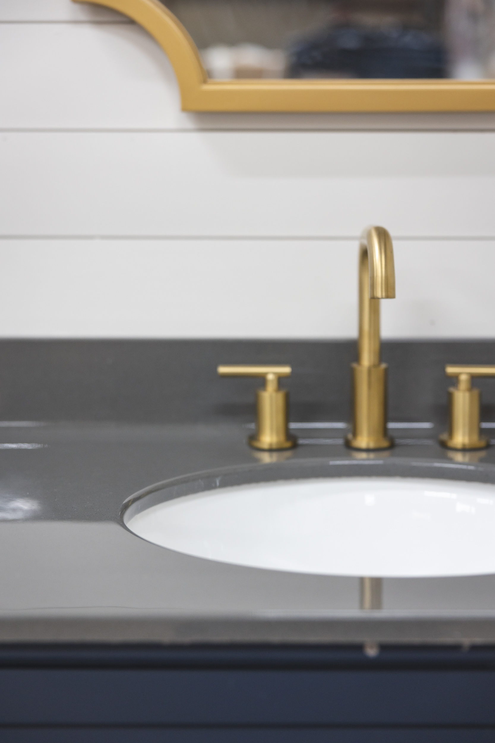 Hornblende, Premium Cultured Marble - MarCraft