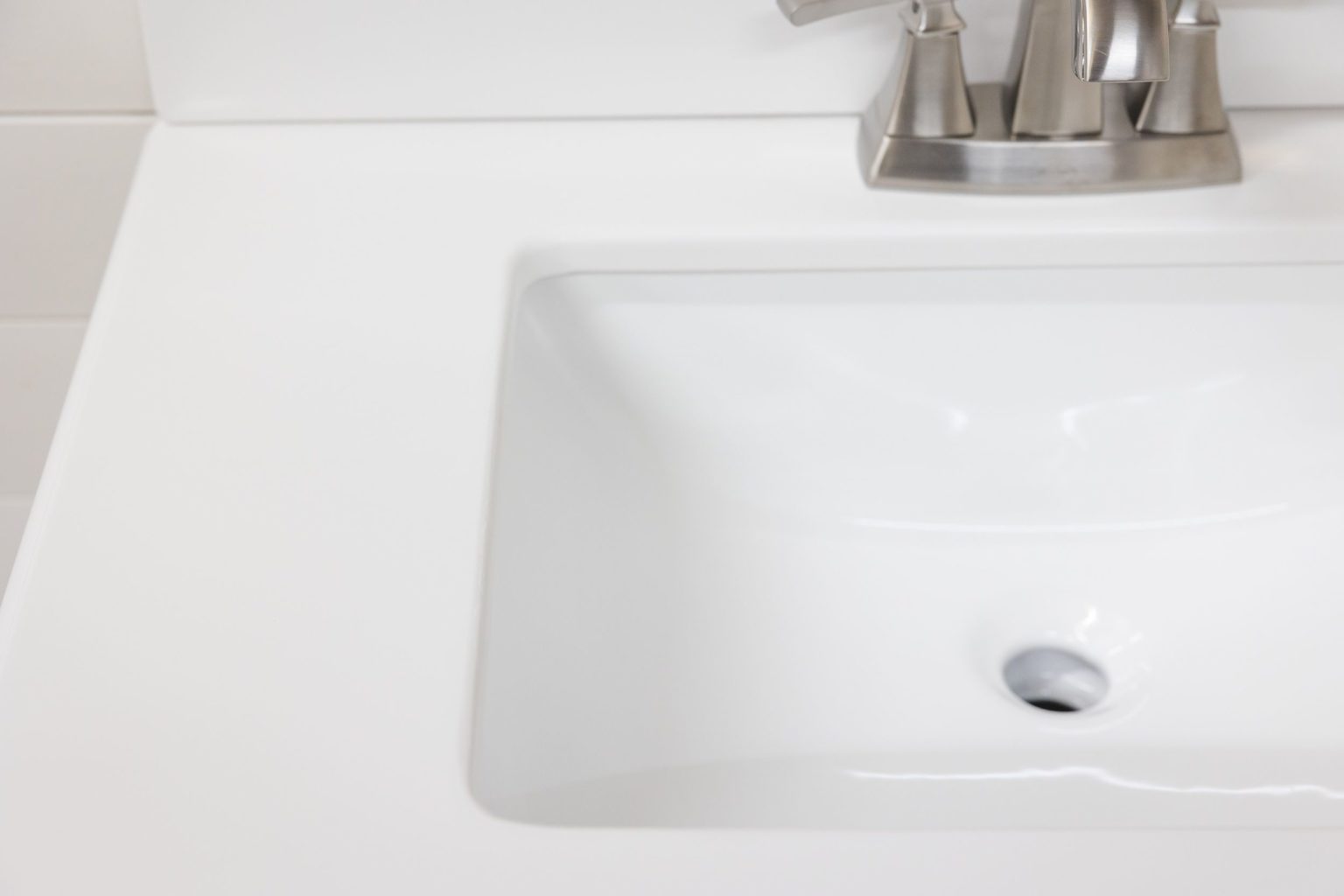 Solid White, Cultured Marble - MarCraft